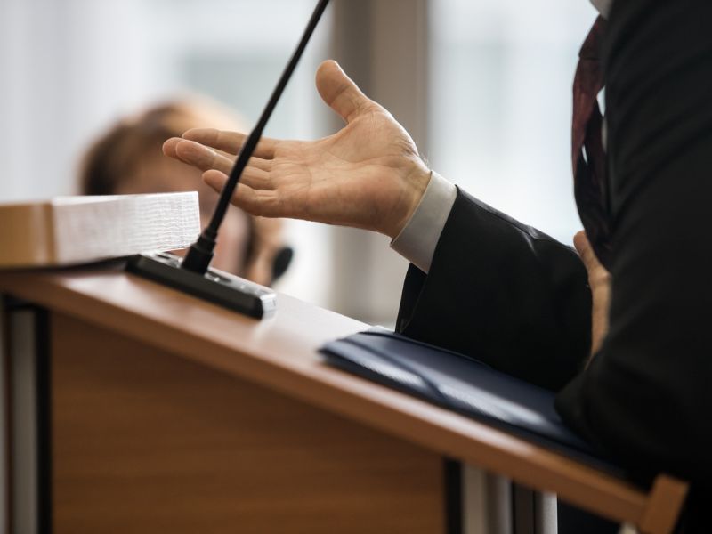 The Risks of Representing Yourself in Court for Criminal Charges